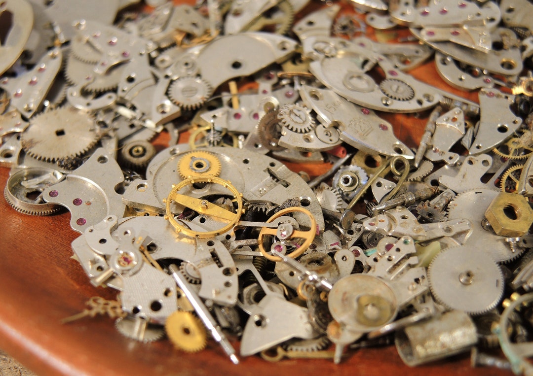 Small Vintage Watch Movements Parts, Little Pieces, Tiny Gears, Plates ...