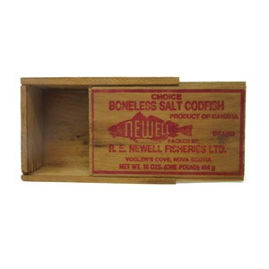 Vintage Boneless Salt Codfish Wooden Box by Newell Fisheries Canada ...