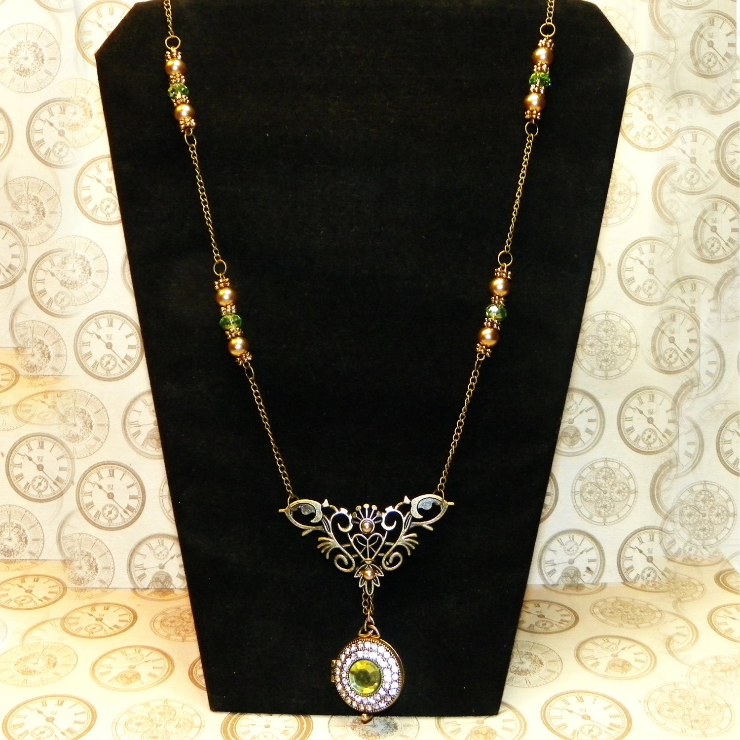 Victorian Green Locket - Etsy