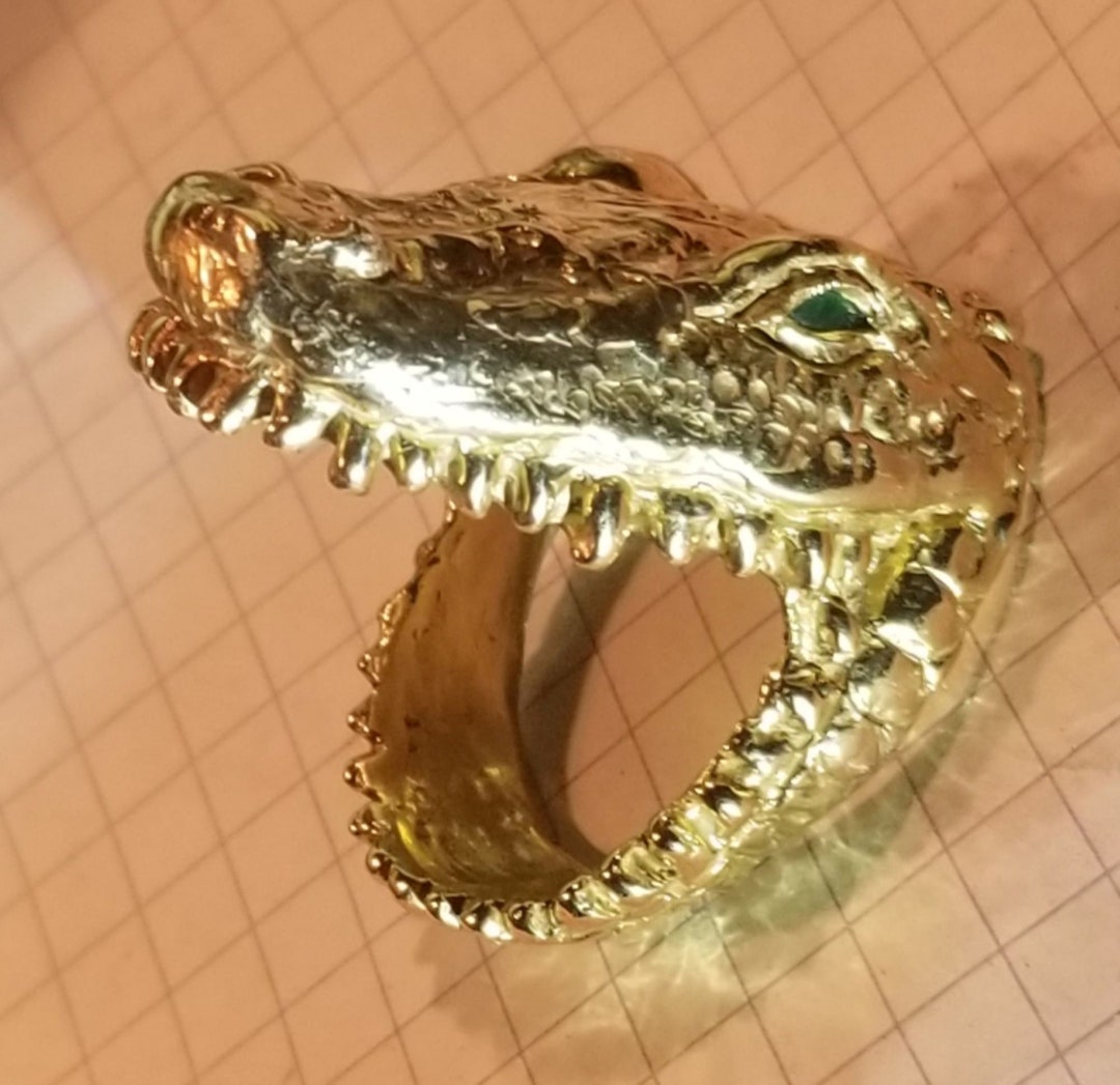 Gator Ring in 14K Gold With Emerald Eyes - Etsy
