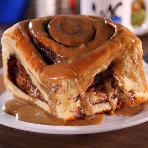 Sticky Cinnamon Bun Natural Lip Balm - Organic Cinnamon Roll Lip Balm ...