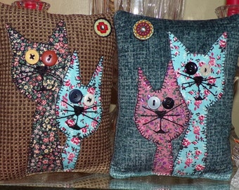 Cat Decor Pillows Folk Art Whimsical Set of 2 Classy Alley Cat Shelf ...