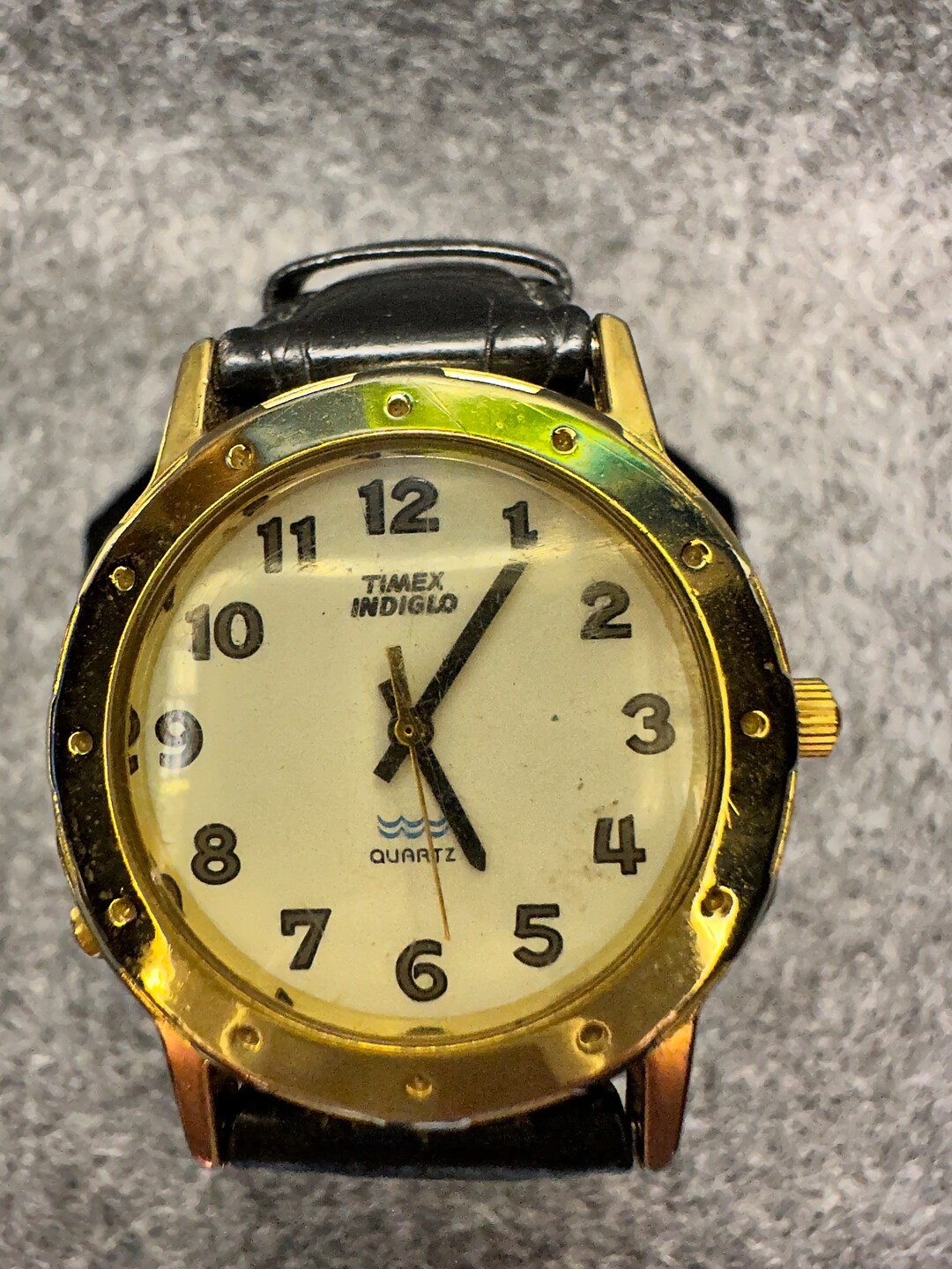 Vintage Ladies Timex Indiglo Gold Tone Original Leather Strap Quartz ...