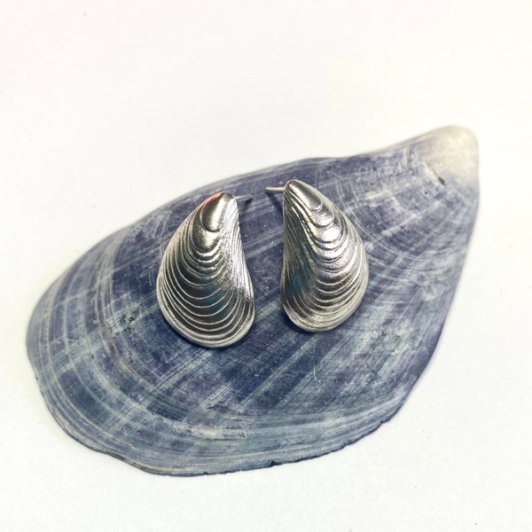 Mussel Shell Earring - Etsy