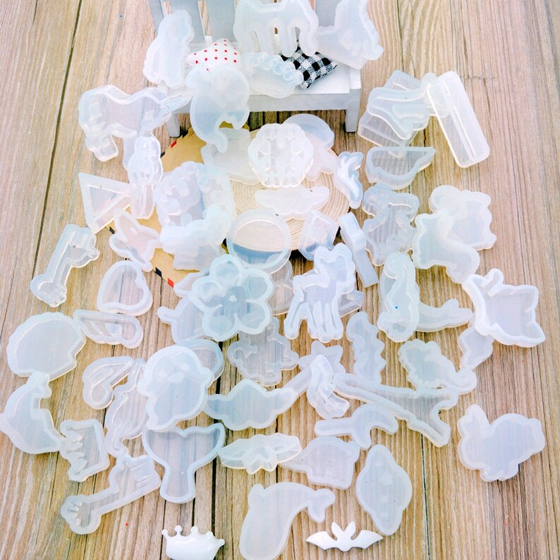 75 Pcs Resin Mold Collection Cute Cartoon Mold DIY Jewelry Making Epoxy ...