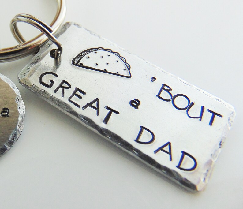 Personalized Dad Keychain, Fathers Keyring, Taco 'bout a Great Dad ...