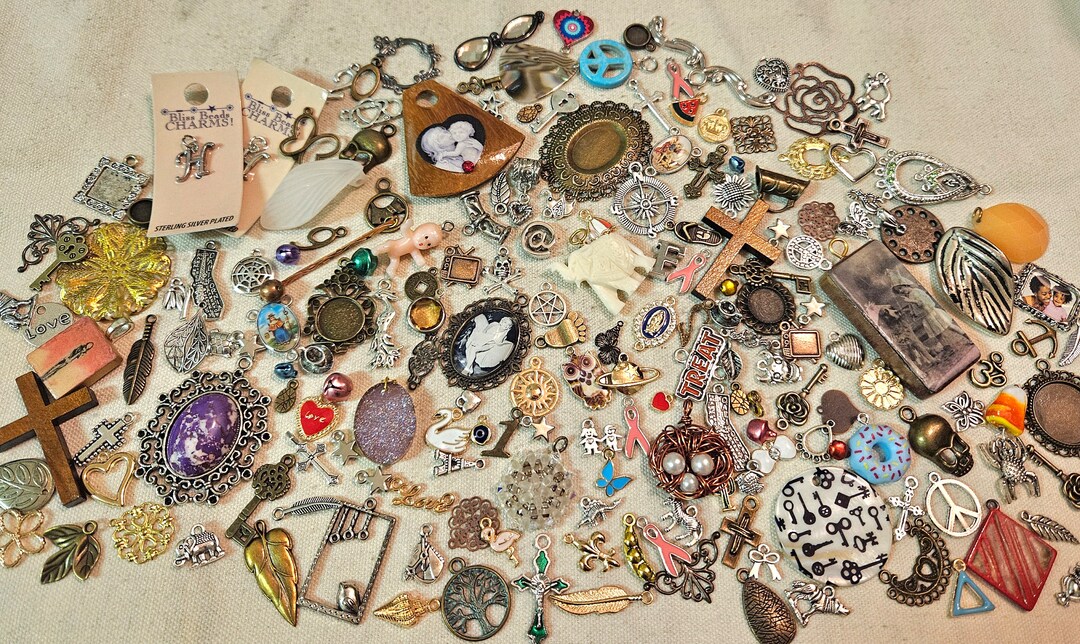 HUGE Vintage to Modern Mixed Random Charms or Pendants Lot- Over 200 ...