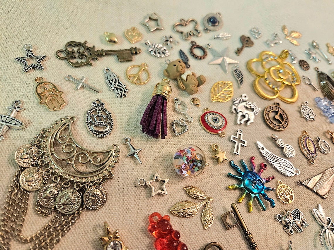 100 Vintage to Modern Mixed Random Charms or Pendants Lot b35 - Etsy