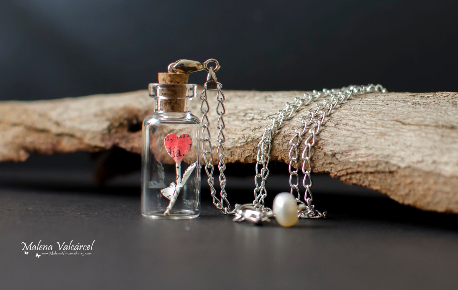 Corazón miniatura en una botella Colgante con frasco Vial | Etsy España