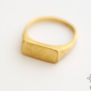 14k Solid Gold Rectangle Signet Ring Pinkie Ring Ring Signet Ring Geometric Gold Ring Pinkie ...