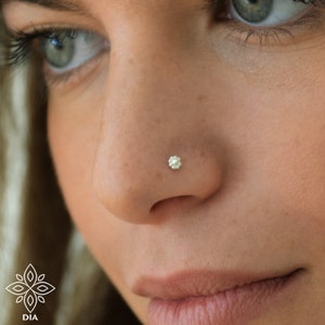 Silver Flower Nose Stud, Tiny Flower Nose Stud, Tragus Flower, Flower ...