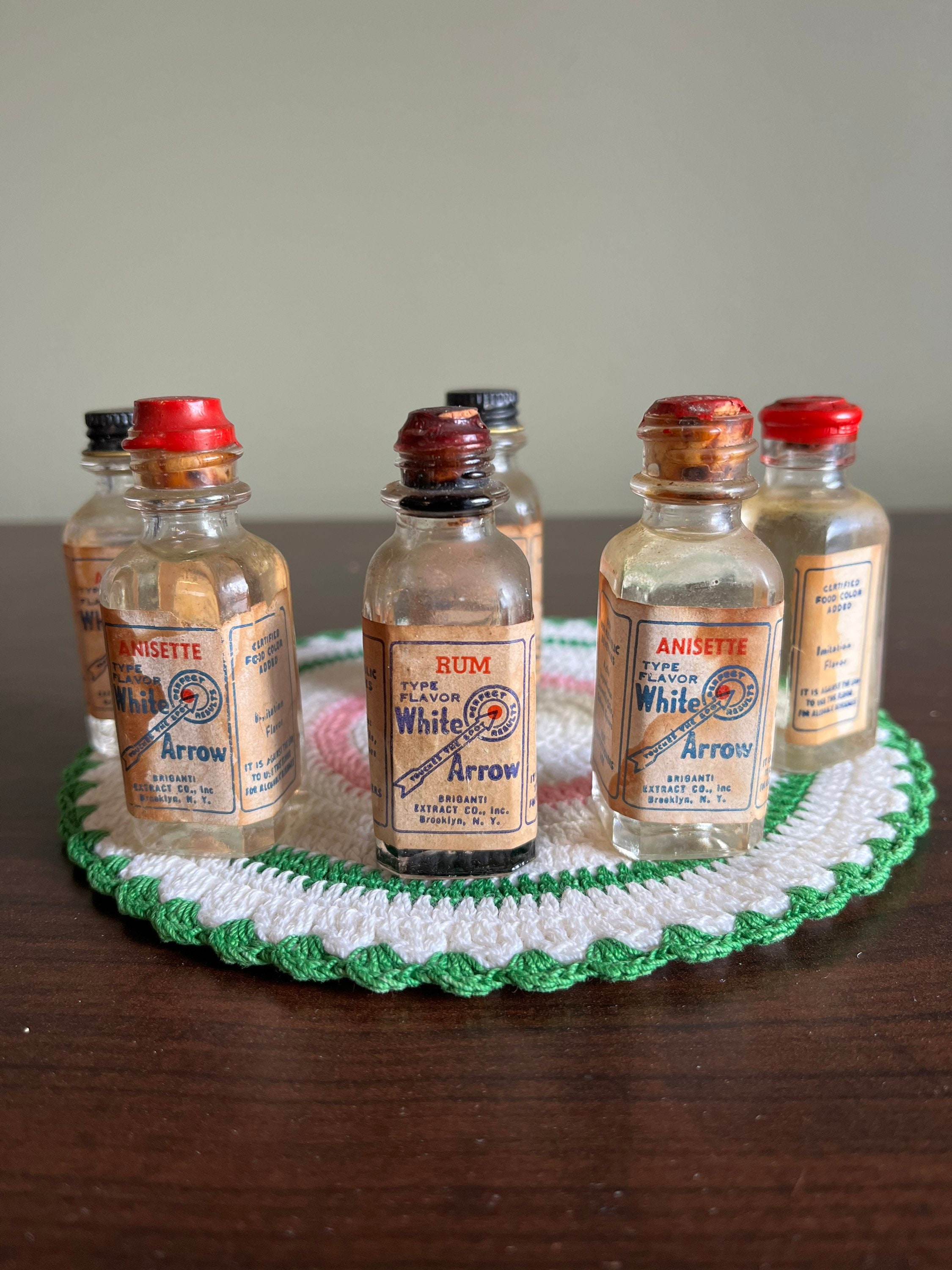 Vintage WHITE ARROW Anisette & Rum Bottles Briganti Extract Co ...