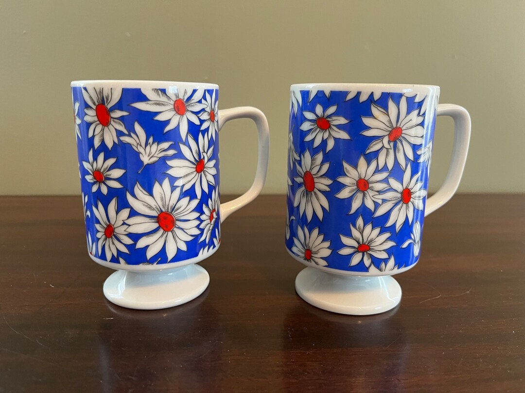 Vintage Stacking Floral Mugs | Blue & White Daisy Flower Power | Mid ...