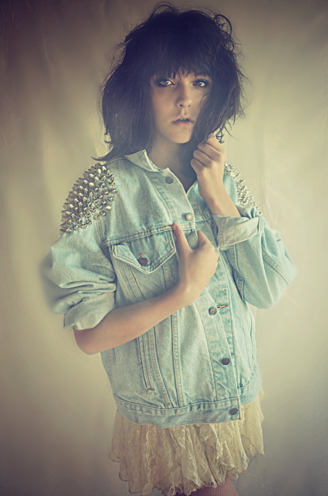 Light Blue Studded Levi's Denim Jacket - Oversize Boyfriend - Shoulders ...