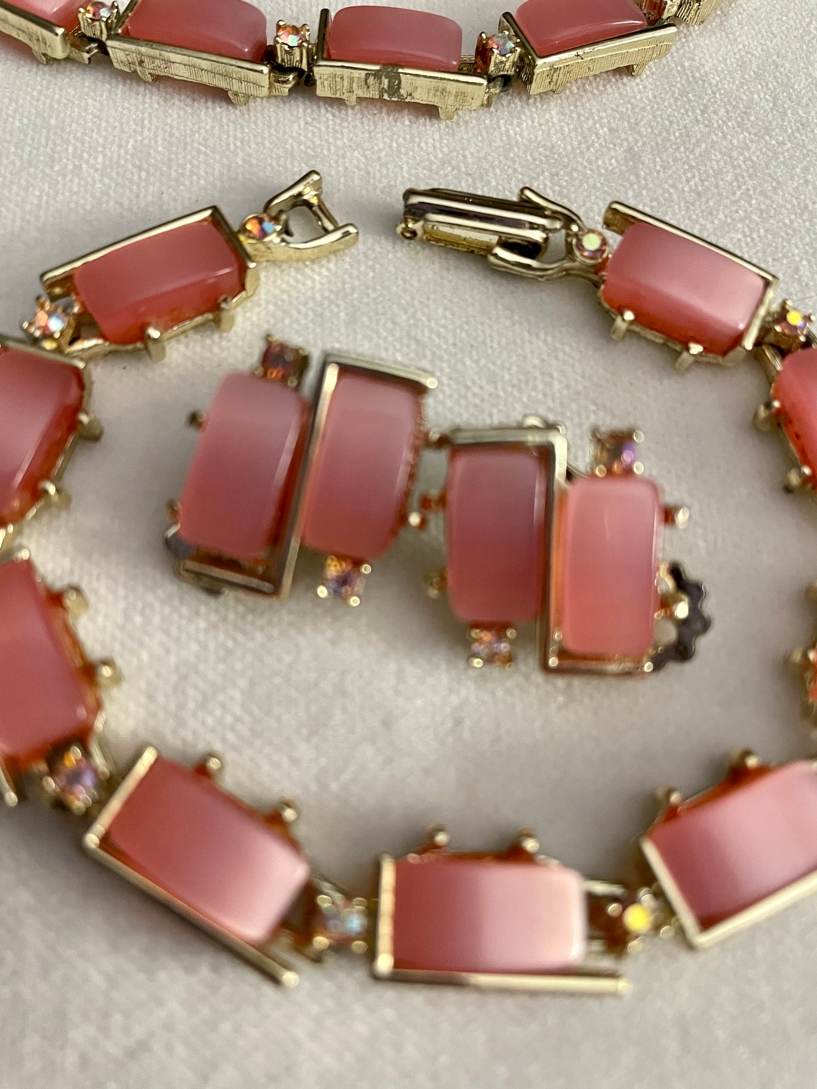Vintage Pink Thermoset Jewelry Set | 3-piece Mid-century Necklace ...