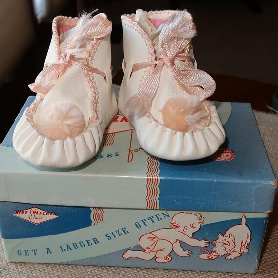 1950s Wee Walker White and Pink Leather Booties in th… - Gem