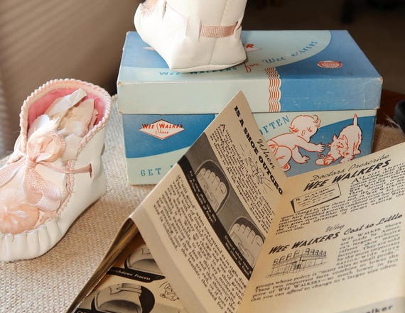 1950s Wee Walker White and Pink Leather Booties in th… - Gem