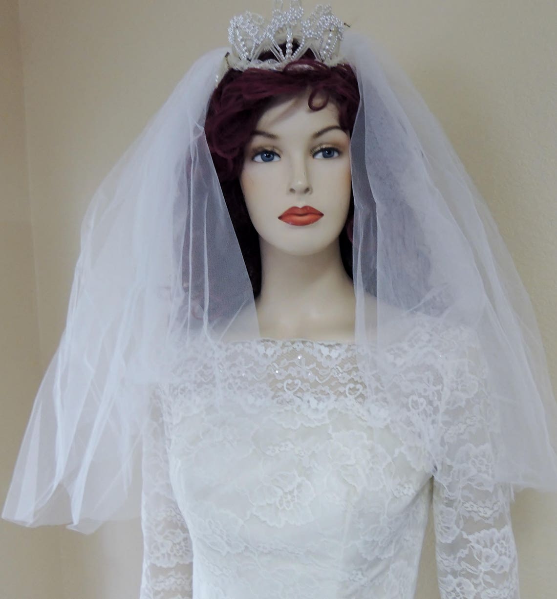 1950s Gorgeous Lace Wedding Gown Bust 34 - Etsy