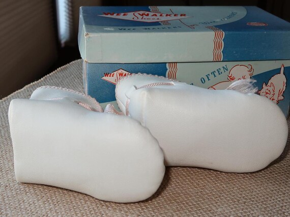 1950s Wee Walker White and Pink Leather Booties in th… - Gem