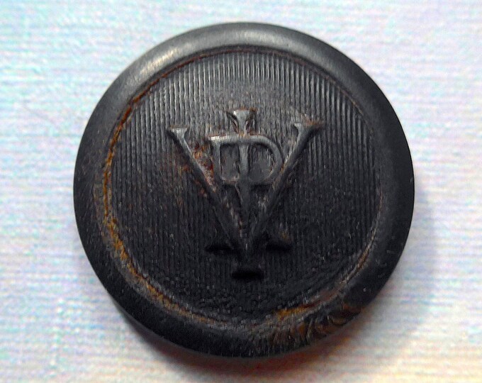 VRI Queens Nursing Institute Button, Antique. 1st WW District Nurse ...