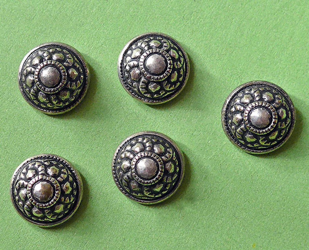 Metal Buttons, a Set of 5, Plus 1 Freebie, Ethnic, Vintage. Convex ...