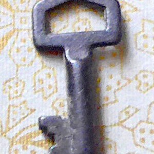 Keys, 3 Different, Antique. Sweet Intersting Little Steel Keys, No Rust ...