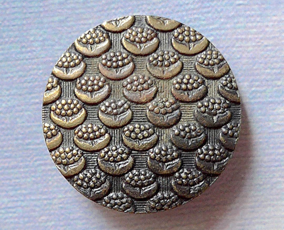 Paris Back Button, Antique. A "wallpaper" Design Known as "fruiting ...