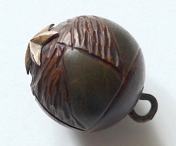 Wood pinhead ball button vintage. A hand carved ball button | Etsy