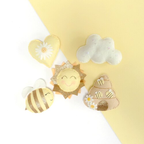 PDF PATTERN: Bee and Sun Felt Animal Pattern Felt Plush. - Etsy