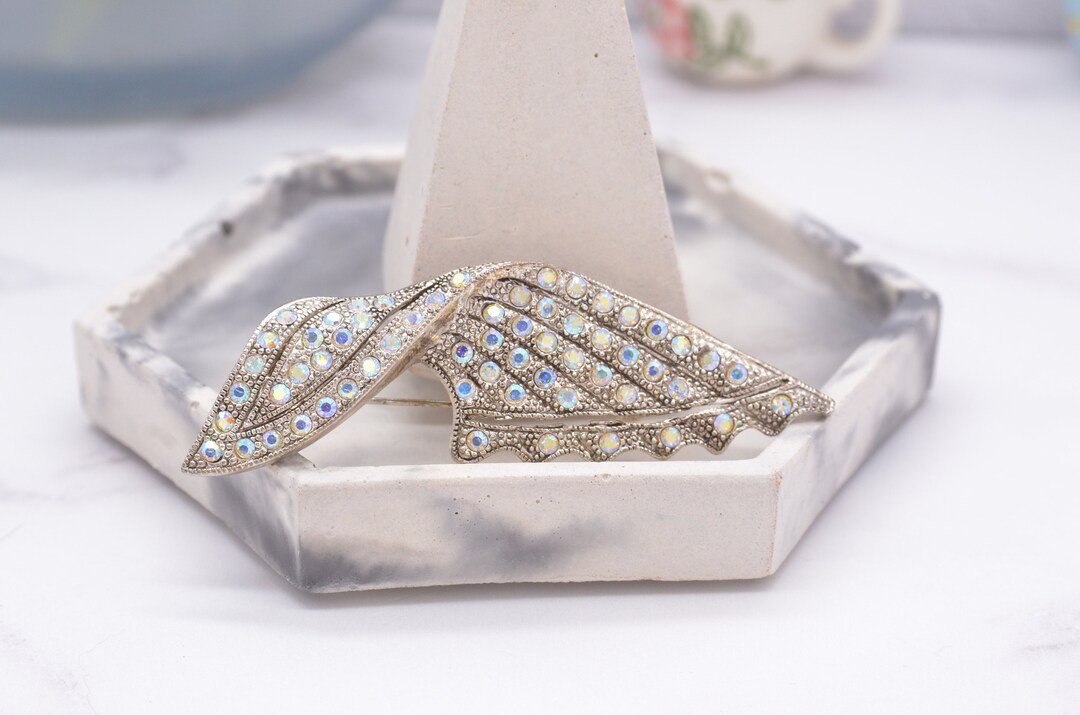 Vintage AB Ribbon Style Brooch - Etsy