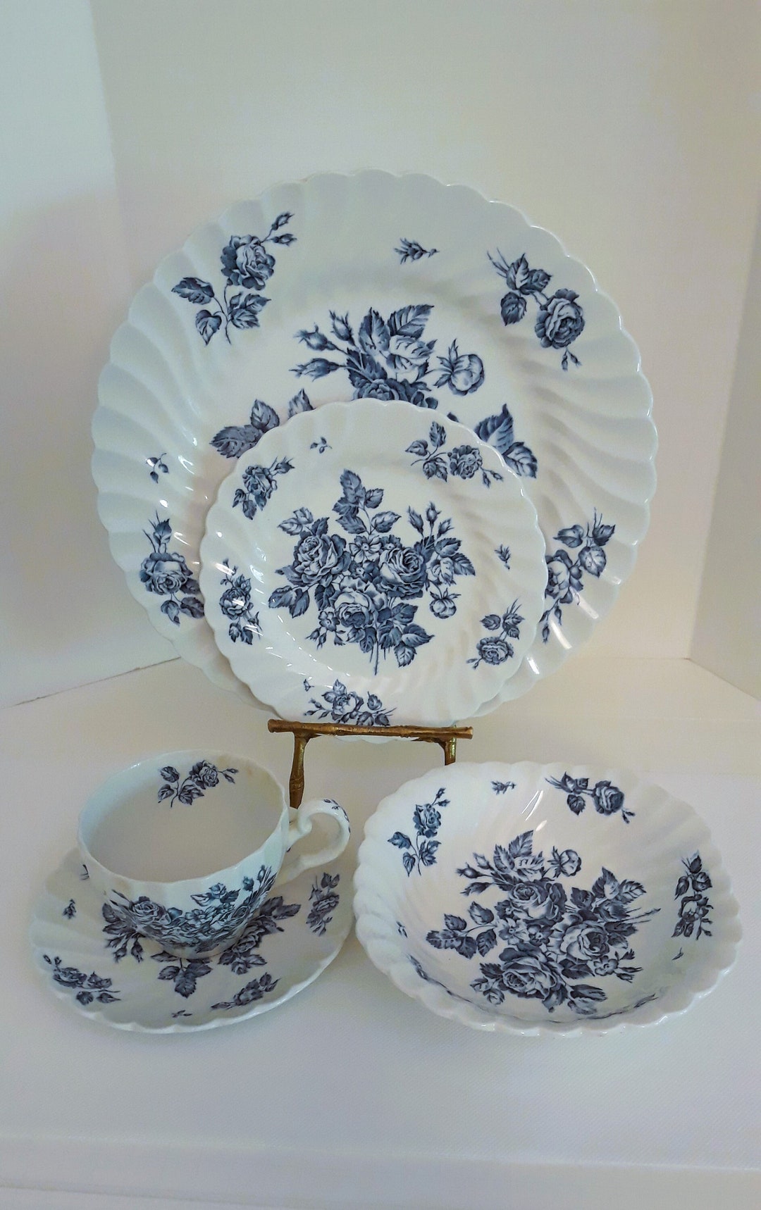 Vintage Johnson Bros 5-pc Place Setting DEVON SPRAYS - Etsy