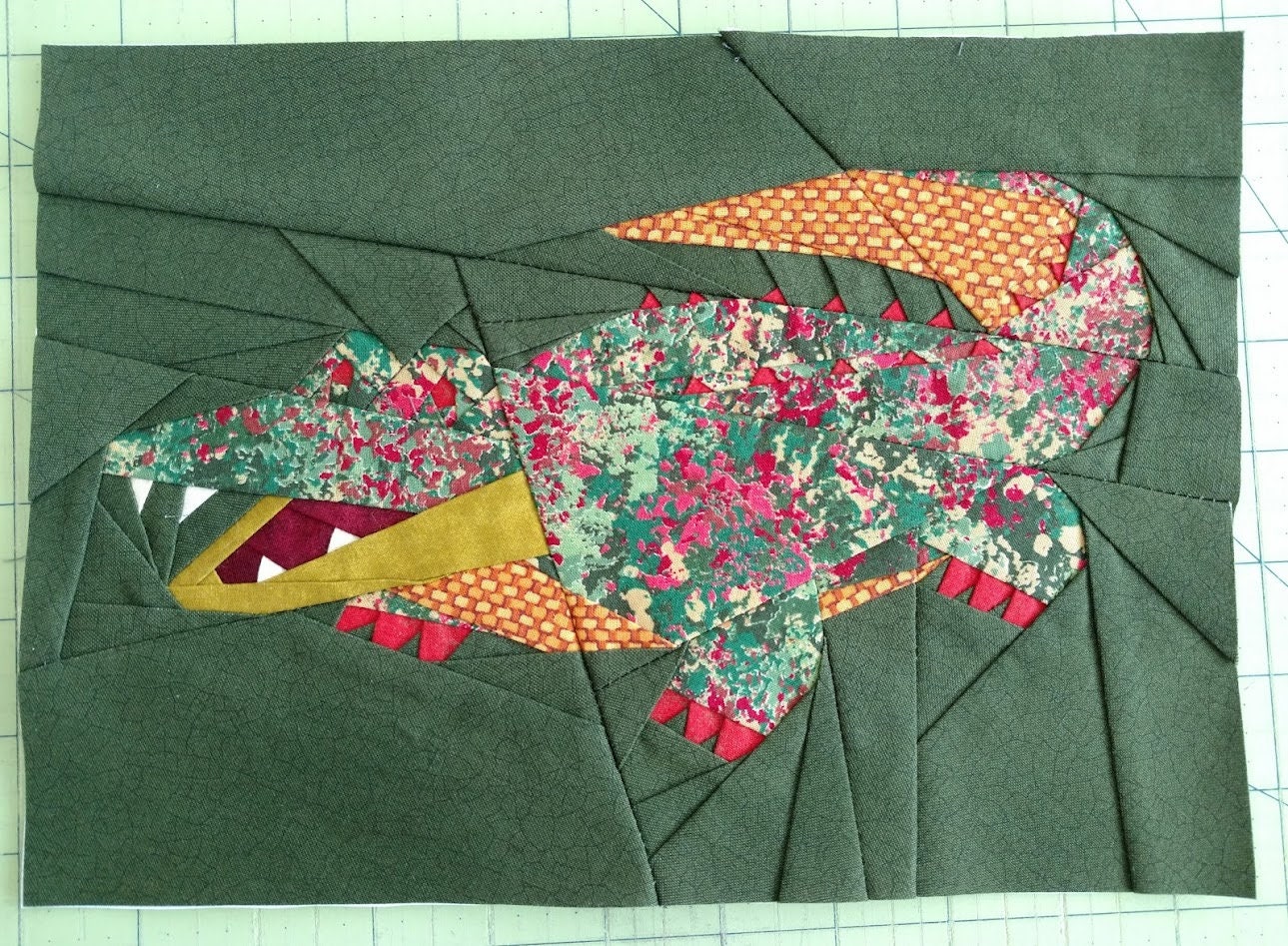 PDF Alligator Quilt Block Pattern - 10 Inch X 7 Inch Foundation Paper ...