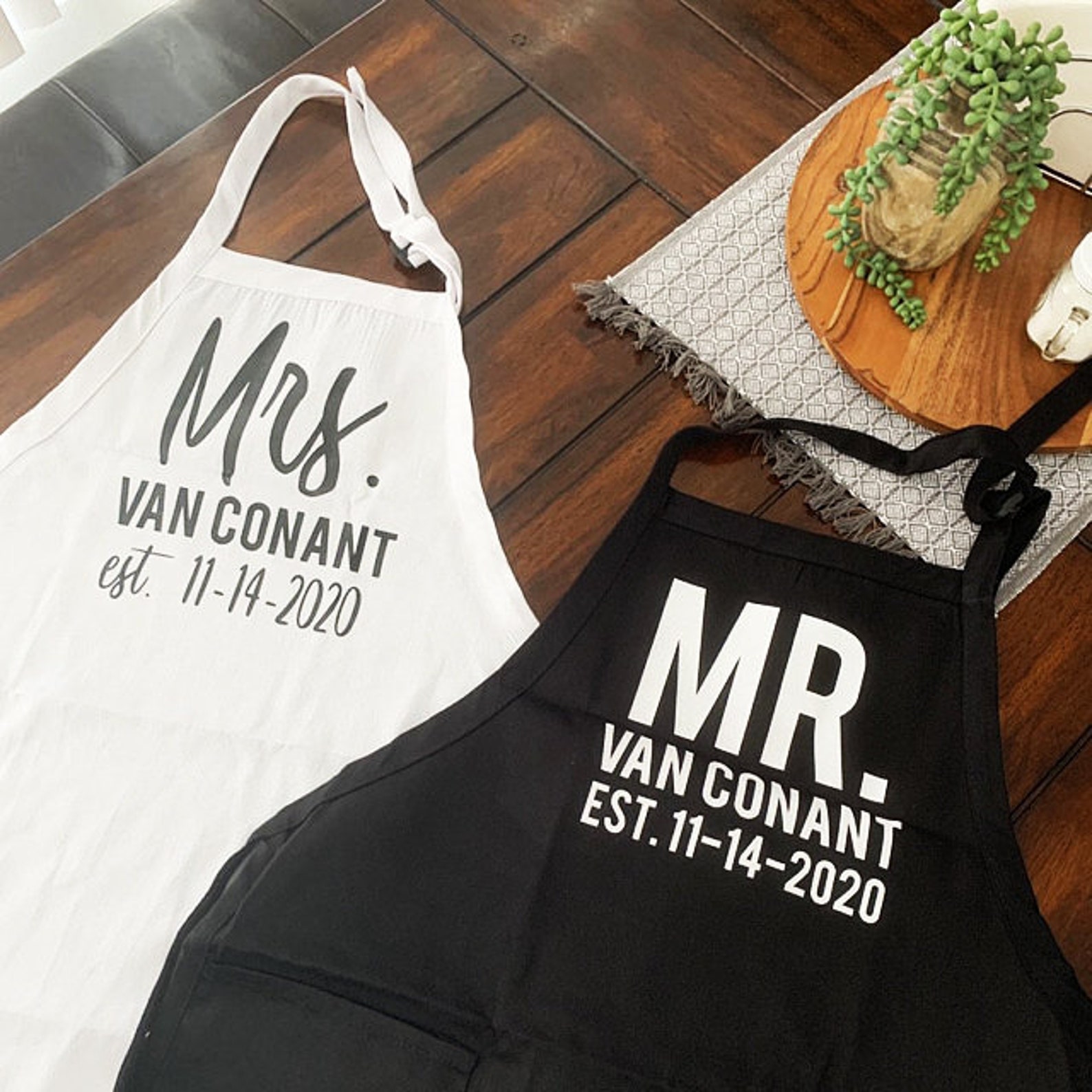 Mr Mrs Aprons Set / Mr Last Name Apron / Mrs Last Name Apron / - Etsy