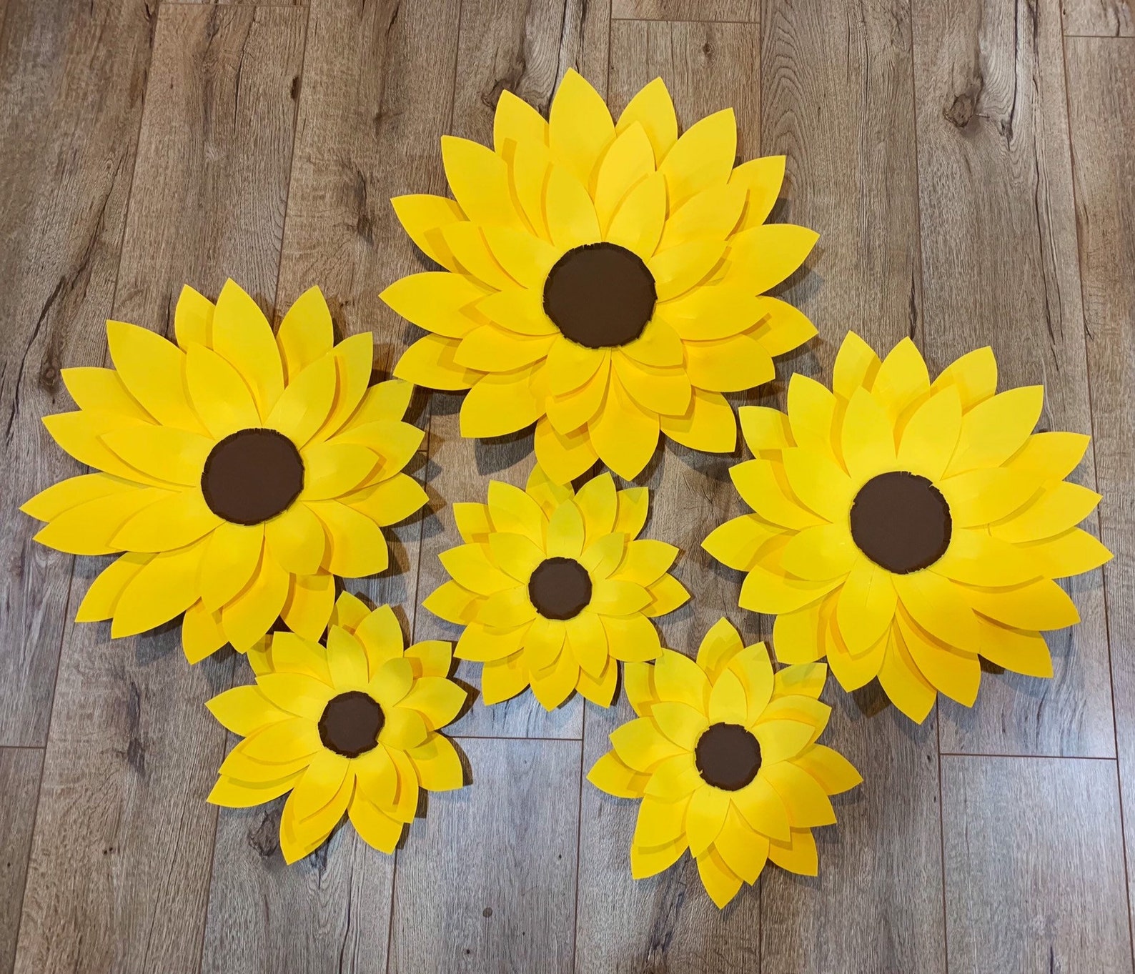 Paper Sunflowers/giant Paper Flowers/backdrop Flowers/yellow - Etsy