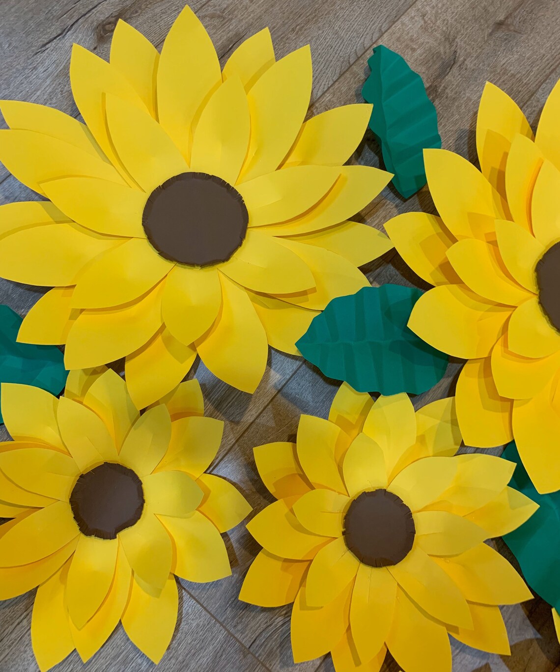 Paper Sunflowers/giant Paper Flowers/backdrop Flowers/yellow - Etsy