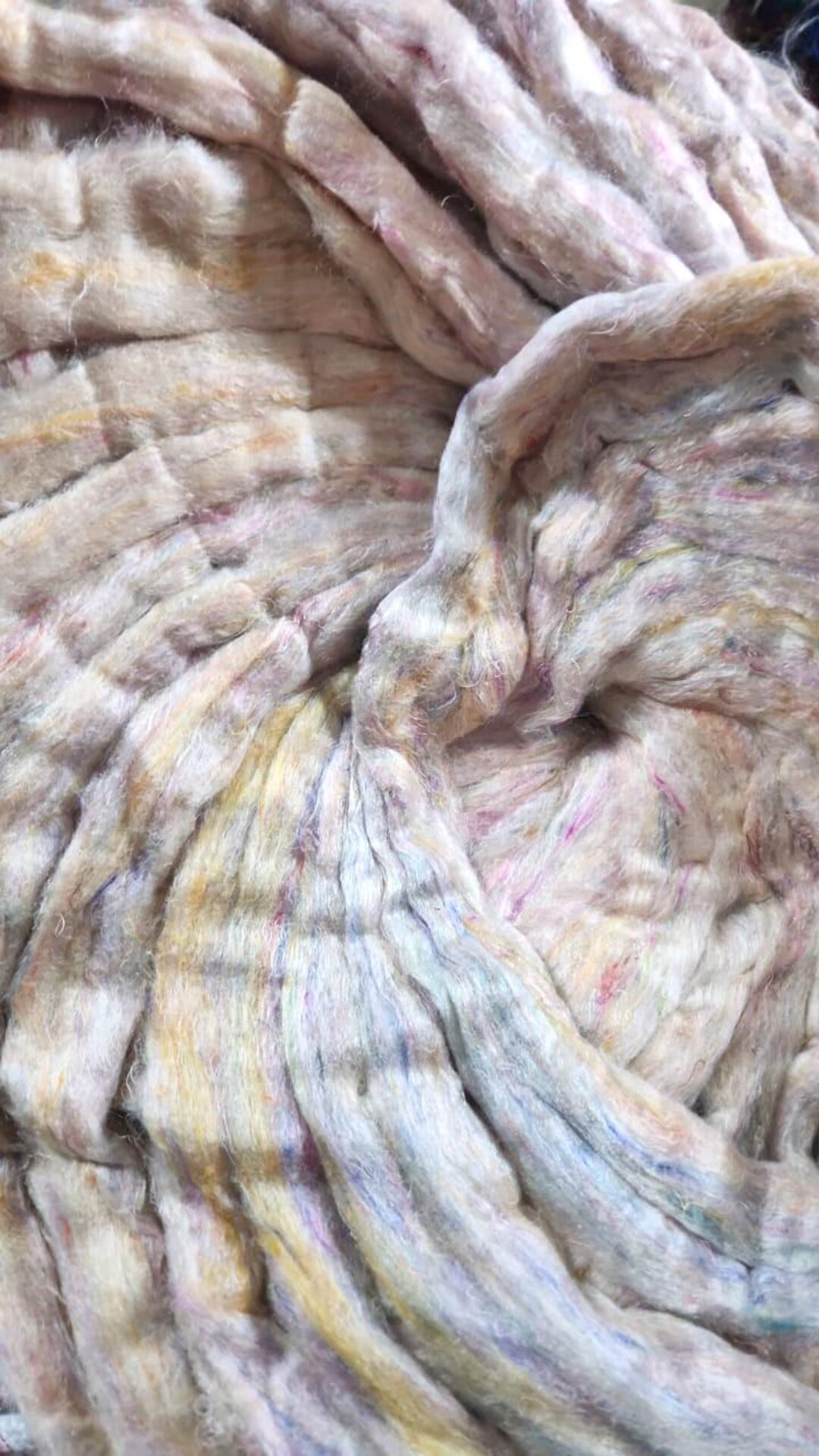 Pastel Blend 1 Oz Mulberry Silk Roving, Spinning Fiber, Art Yarn ...