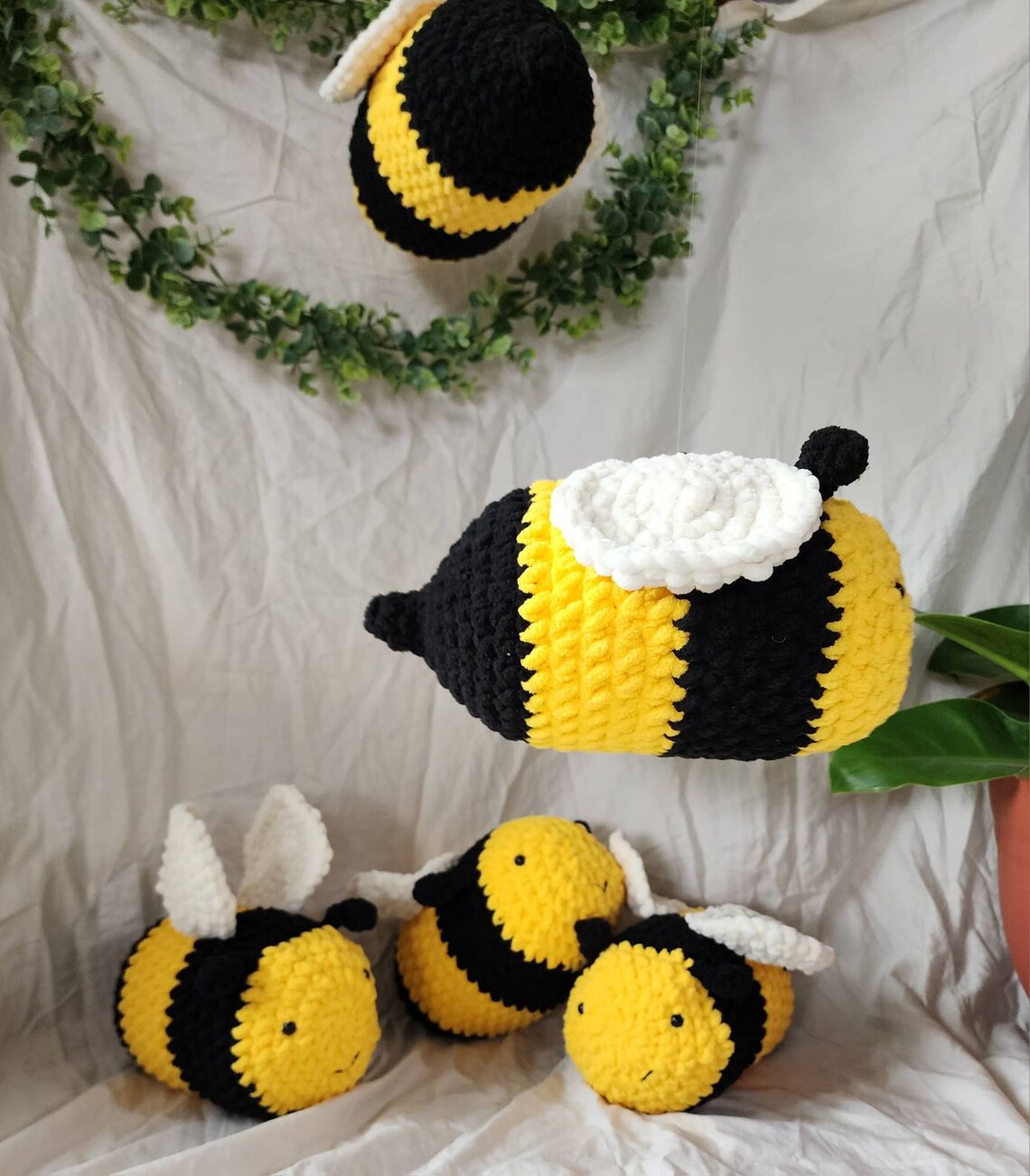 Jumbo Crochet Honey Bee Plushie; Large Stuffed Bumblebee Amigurumi - Etsy