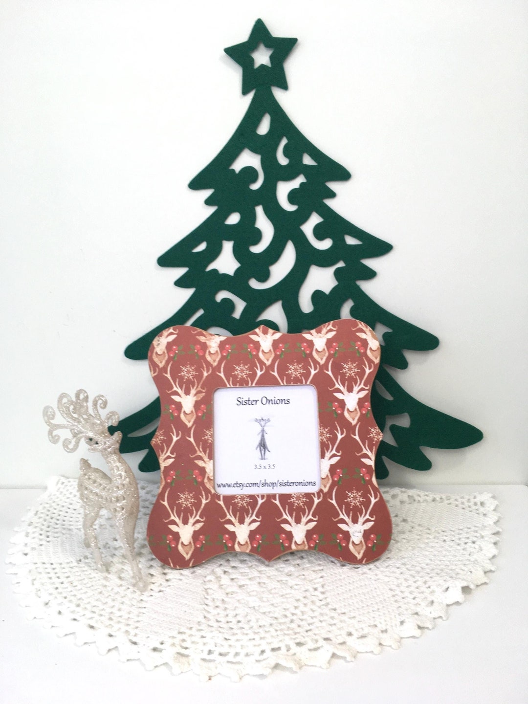 Christmas Reindeer Decoupaged 8x8 Curvy Christmas Picture Frame ...