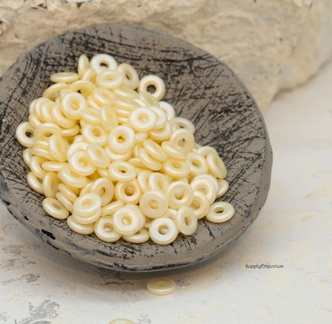 Ring Beads, O Bead, Czech Glass Pastel Cream O Beads, 4mm Zero Beads ...