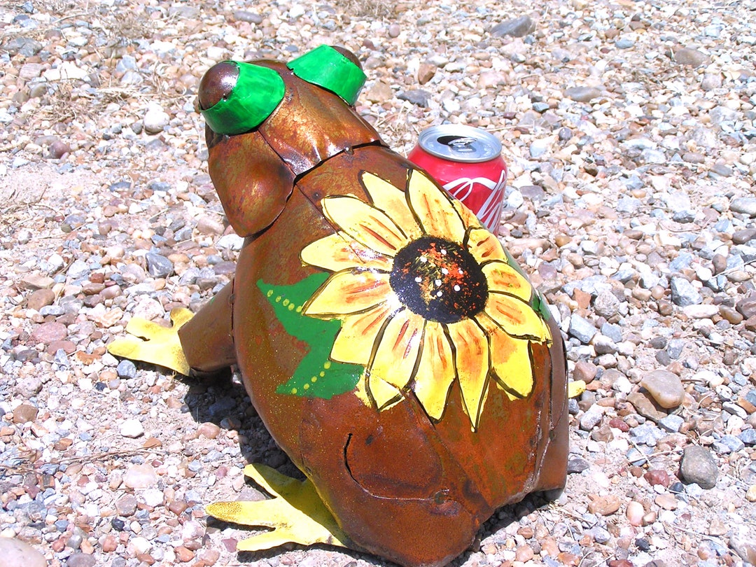 Metal Art Colorful Large Frog Sculpture, Flower Power, Junk Iron Art ...
