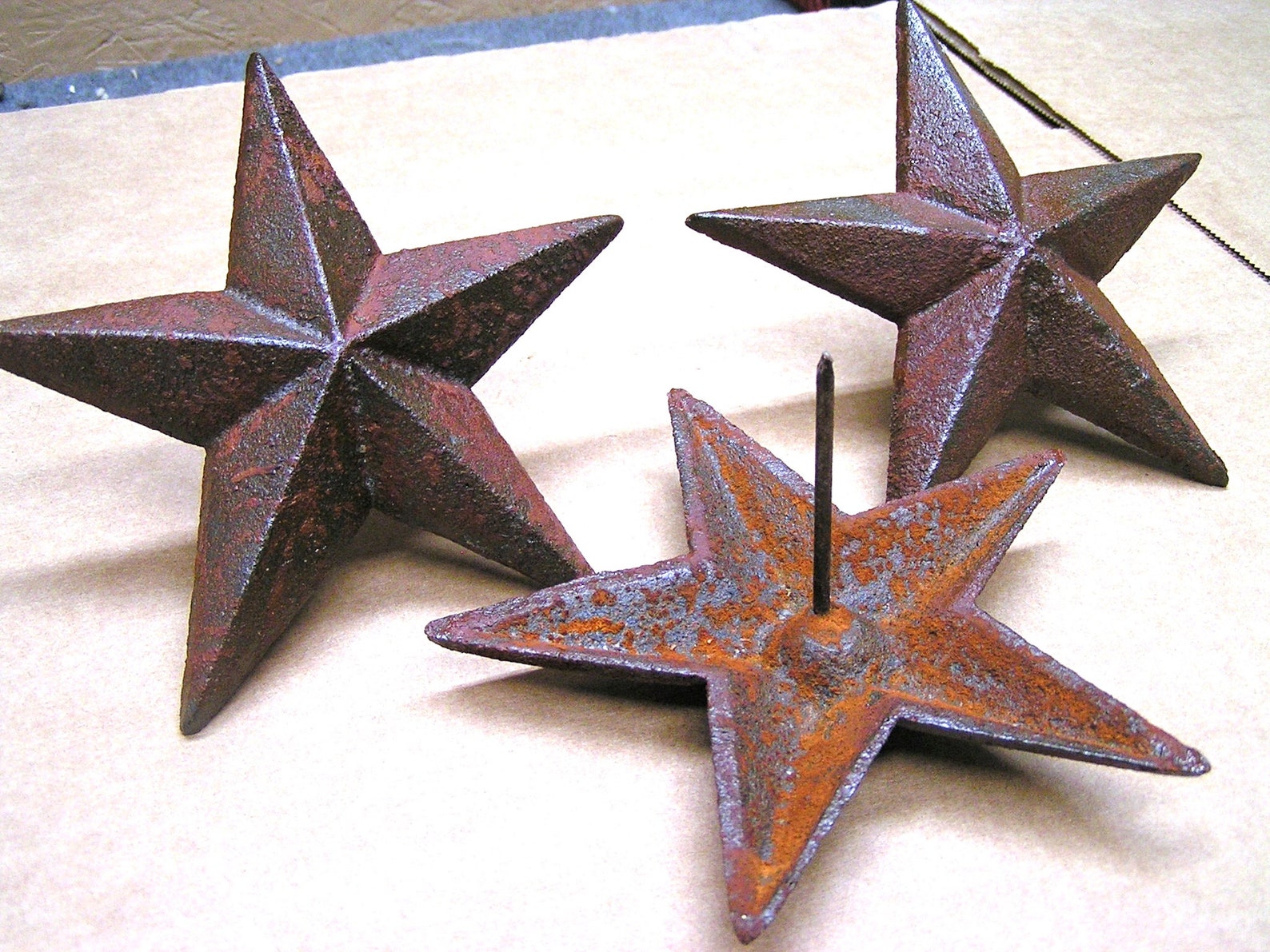 3 LARGE Cast Iron western Stars Rusted and Sealed 5 | Etsy