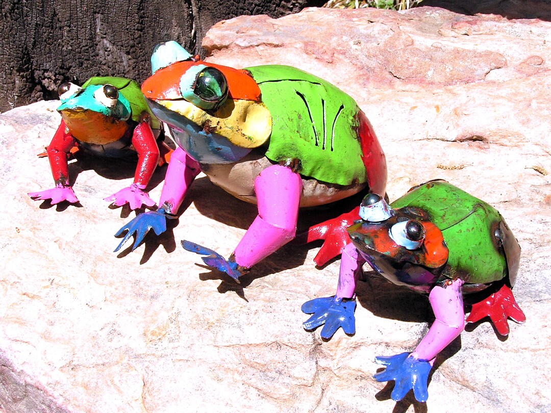 THREE Metal Art Frogs Junk Iron Art HAND Painted Garden Yard - Etsy