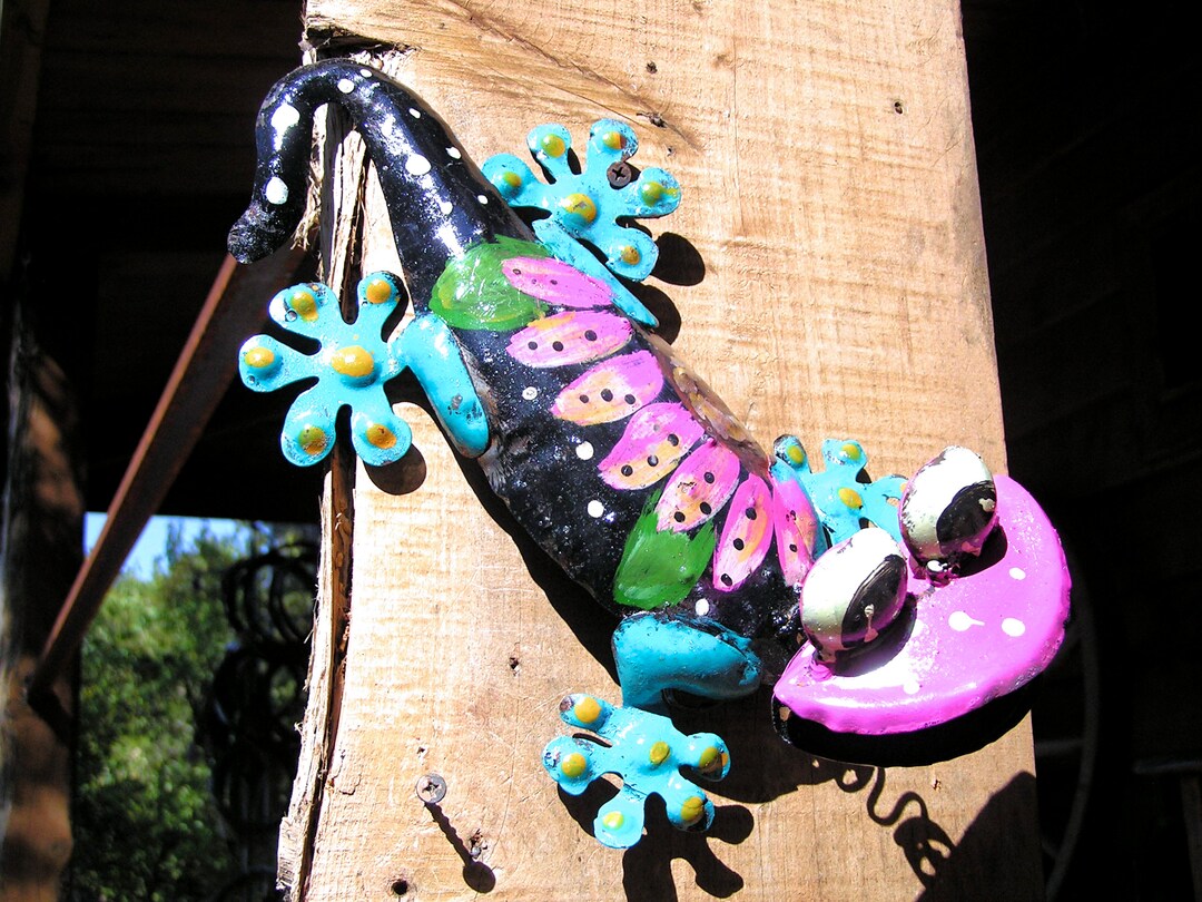 SALE Metal Art Garden Gecko Sculpture, Hand Painted, Colorful ...