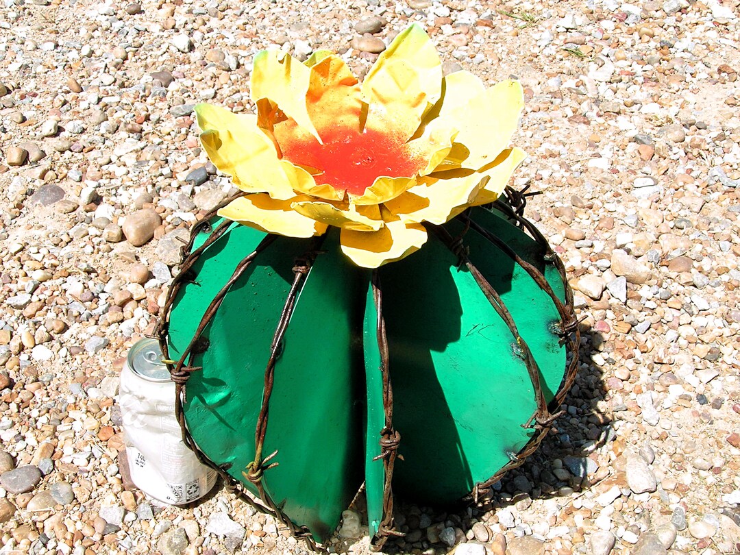 Metal Art Garden Barrel Cactus Sculpture, Junk Iron Art With Yellow ...