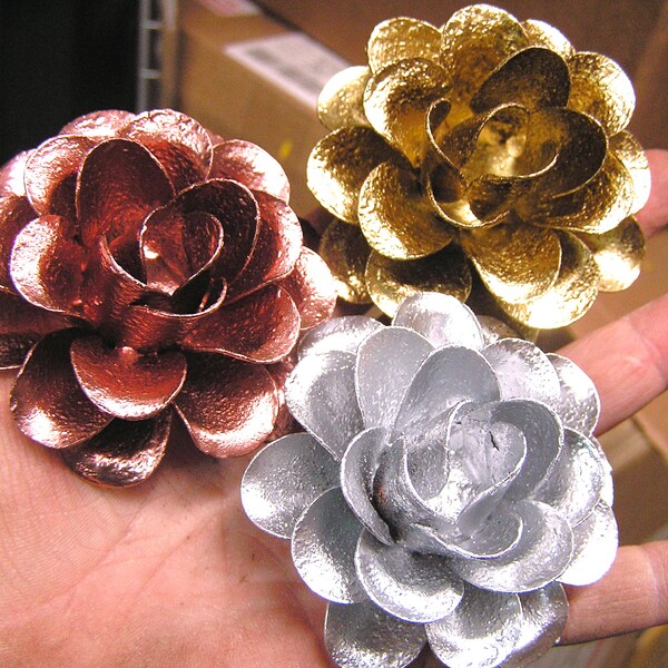 Gold Metal Flowers - Etsy