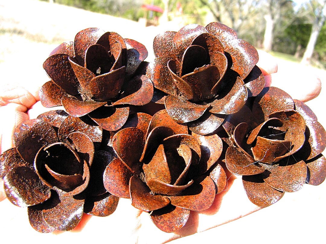 FIVE Distressed RUSTY Roses, Metal Flowers for Accents, Embellishments ...