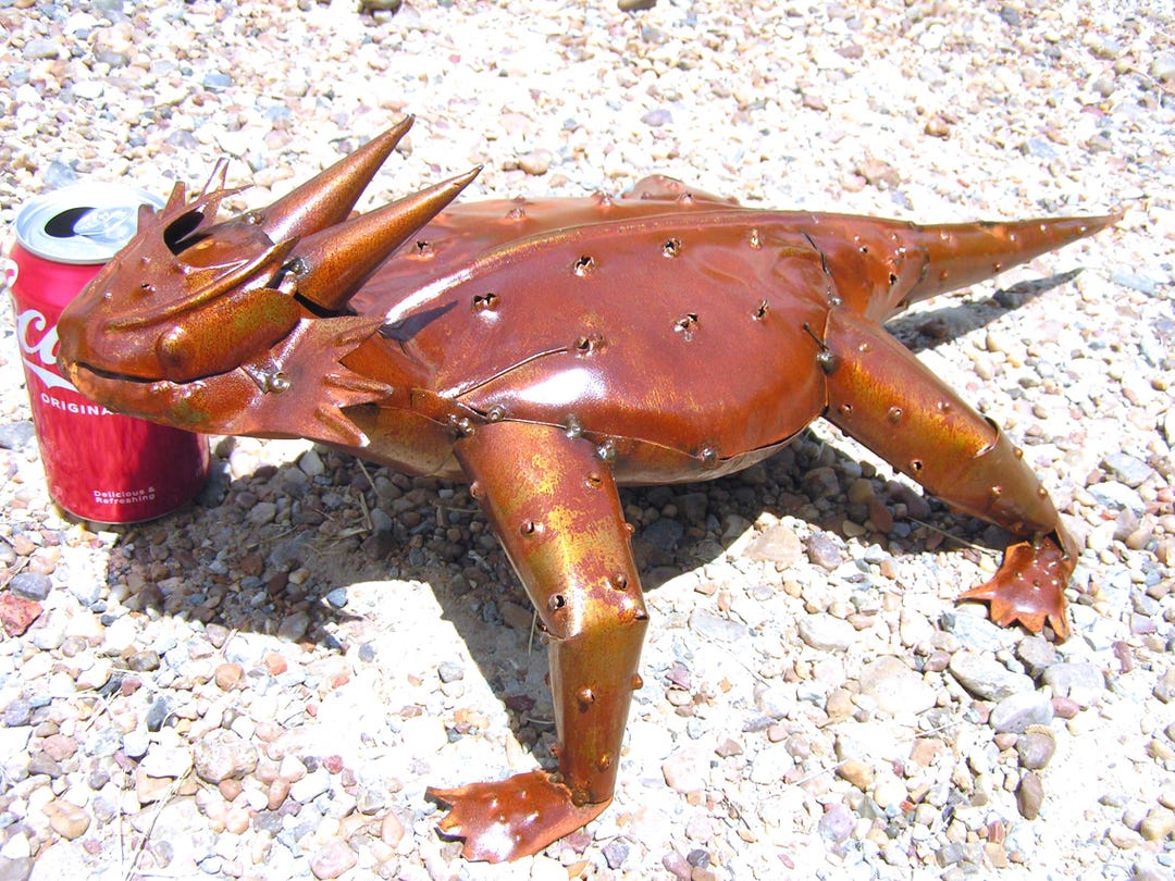 GIANT Metal Art Texas Horney Toad, Junk Iron Art Frog, Garden Yard Art ...