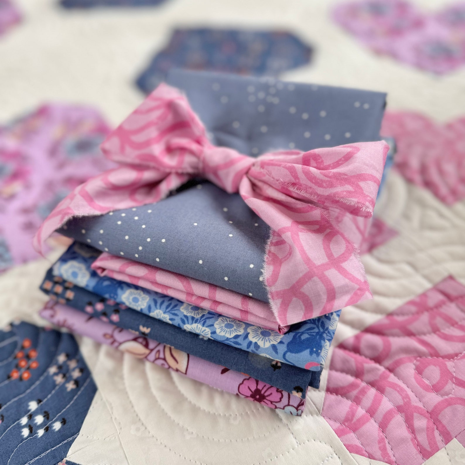 Lovelace - Throw Size Quilt Kit - Etsy