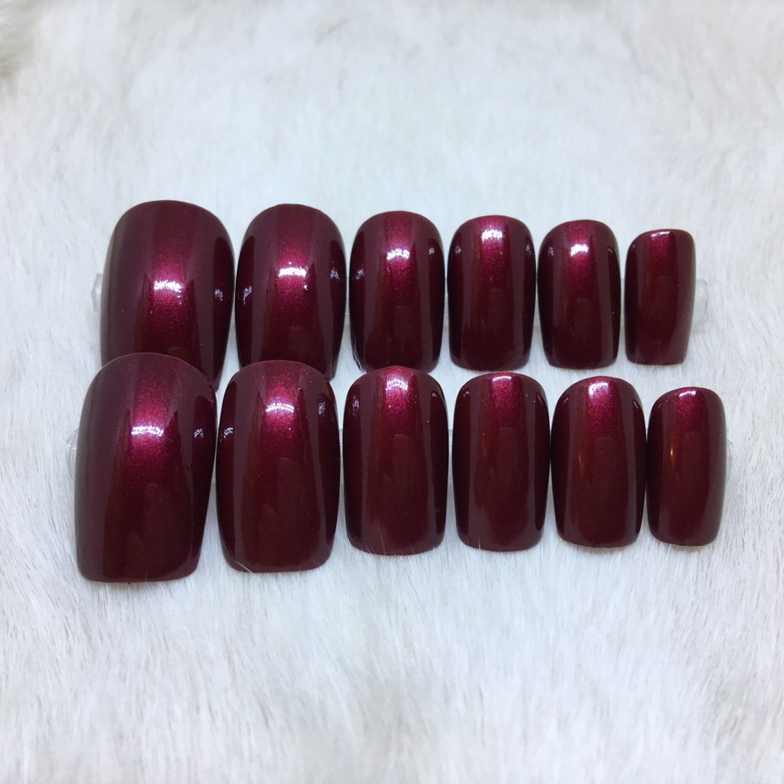 Set of 12 Handpainted Sangria Shimmer Deep Red Glossy Nails | Etsy