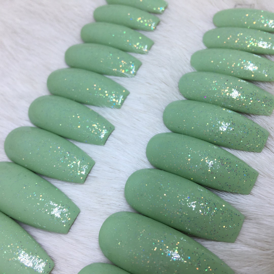 Set of 20 Handpainted Green Apple Glitter Nails | • CHOOSE YOUR SHAPE ...